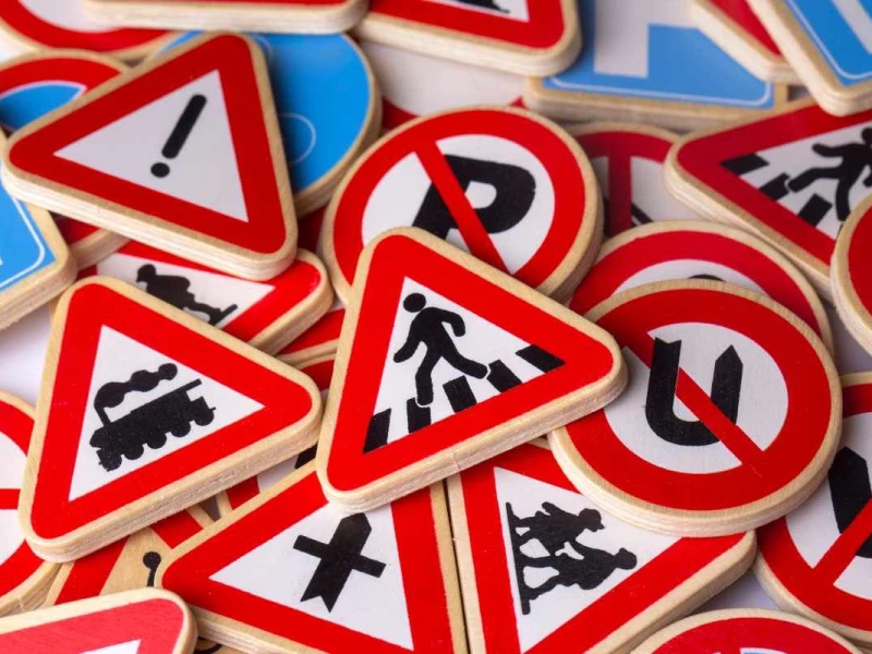 Trafik İşaret Levhaları ve Anlamları - Borlease